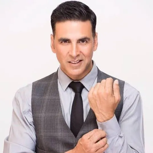 Akshay Kumar Biography: Life, Movies, Wife and Children